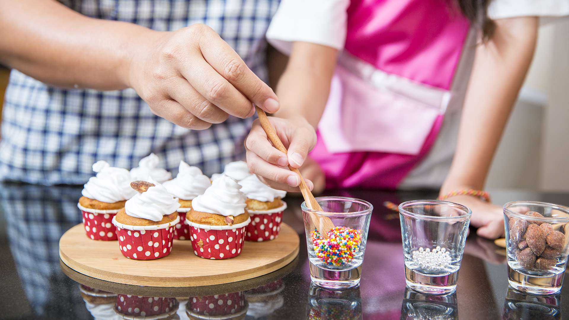 6x bakken met kids - Heel Holland Bakt