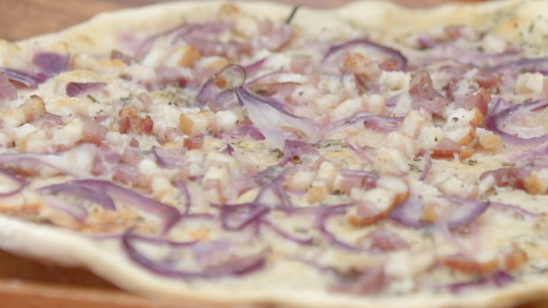 9x flammkuchen variatie - Heel Holland Bakt