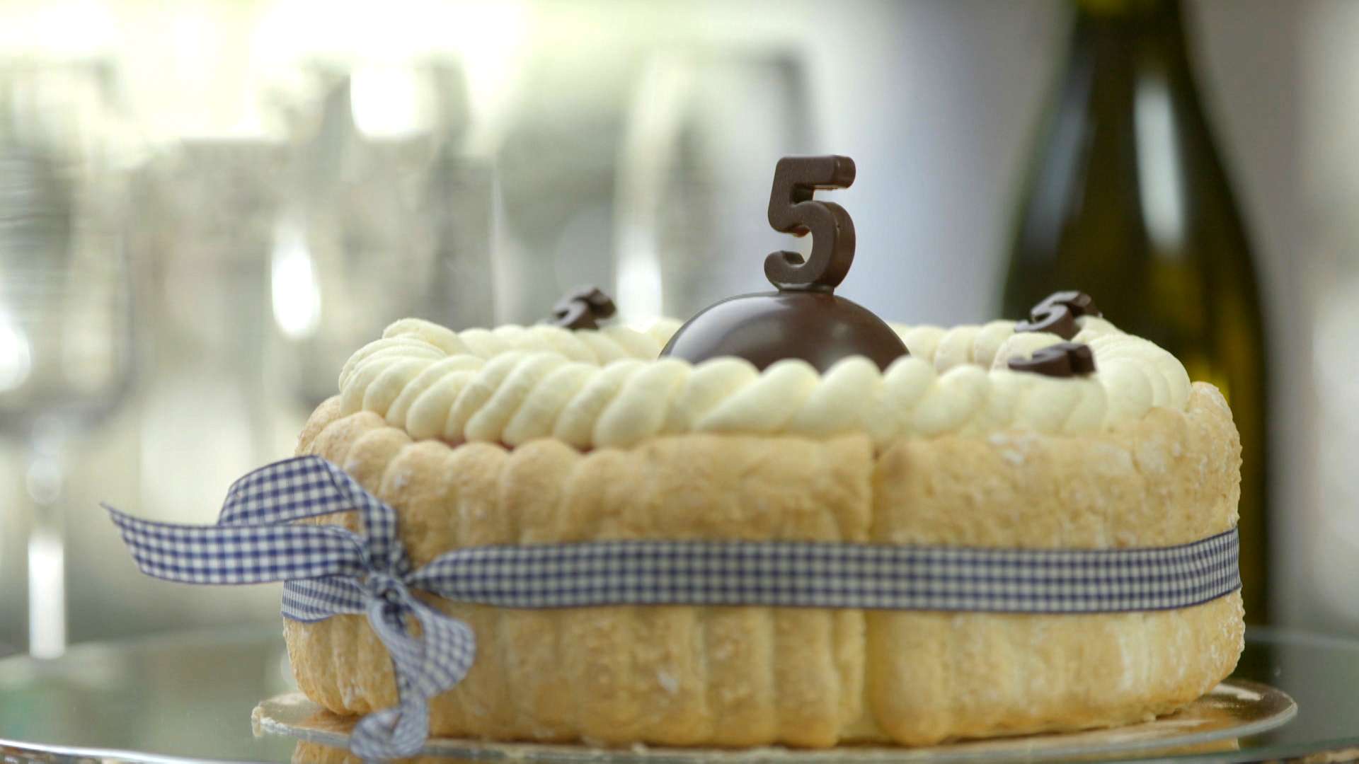 Champagne for everyone - Heel Holland Bakt