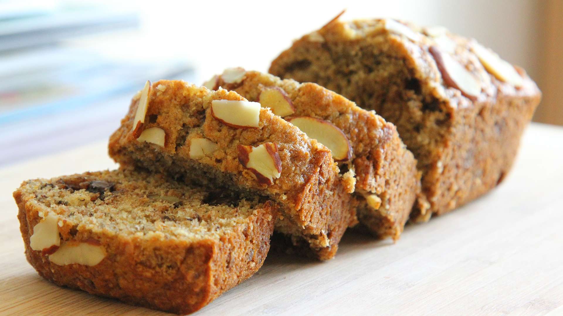 3x bananenbrood recept: gezond, vegan en glutenvrij - Heel Holland Bakt