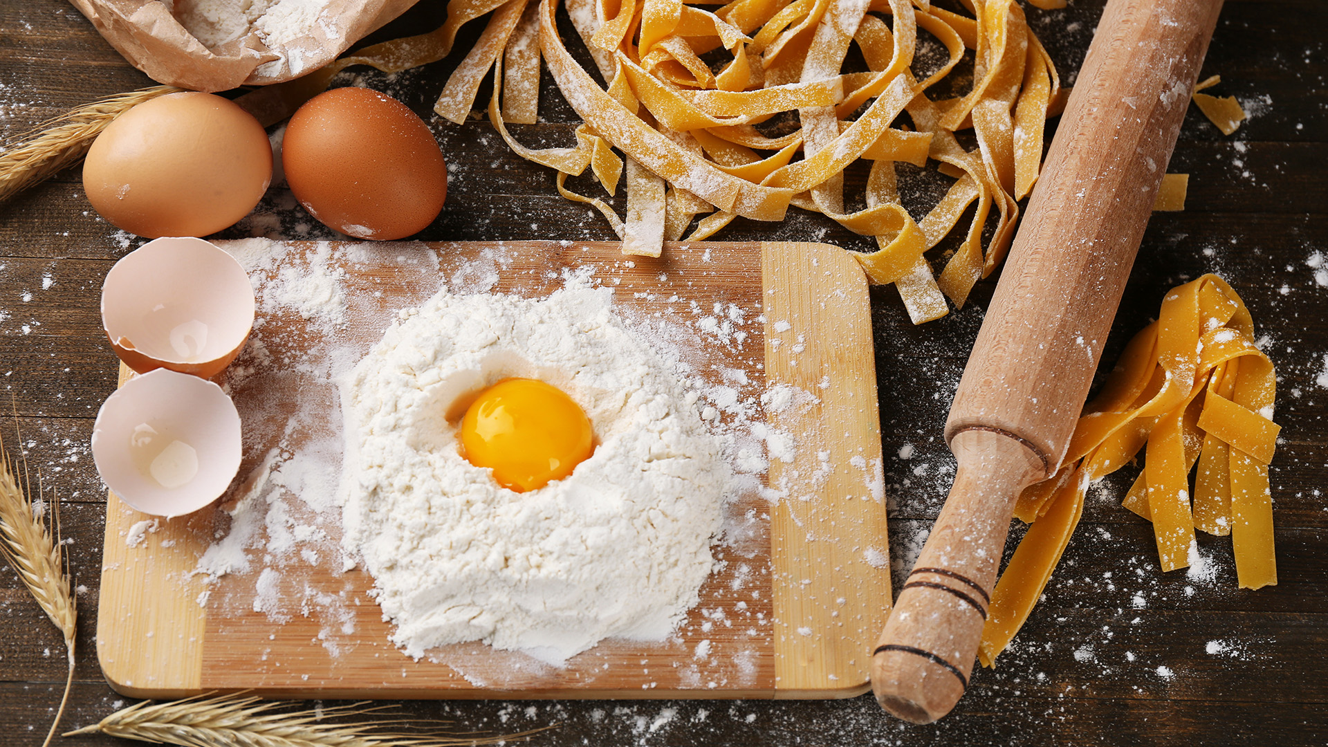 Basisrecept voor zelfgemaakte pasta - Heel Holland Bakt