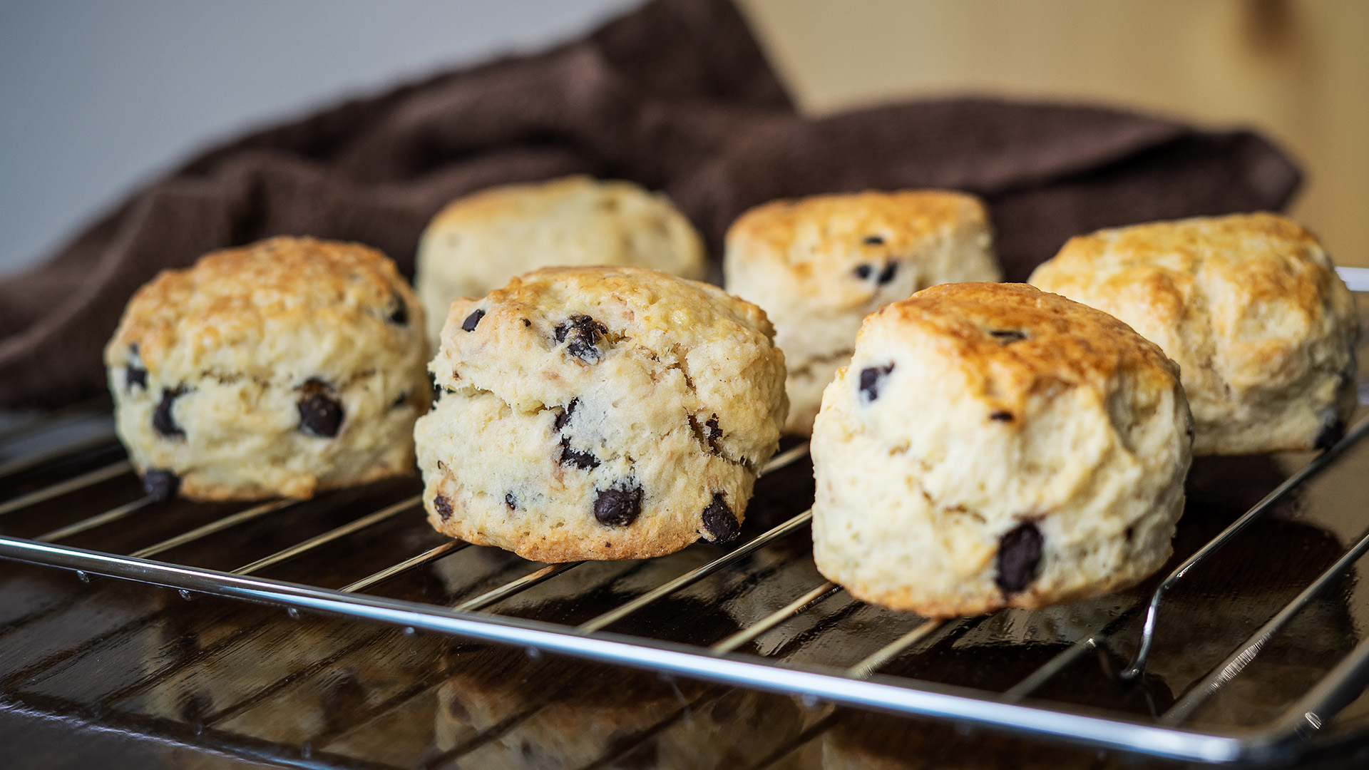 Zo maak je de lekkerste scones met chocolate chips