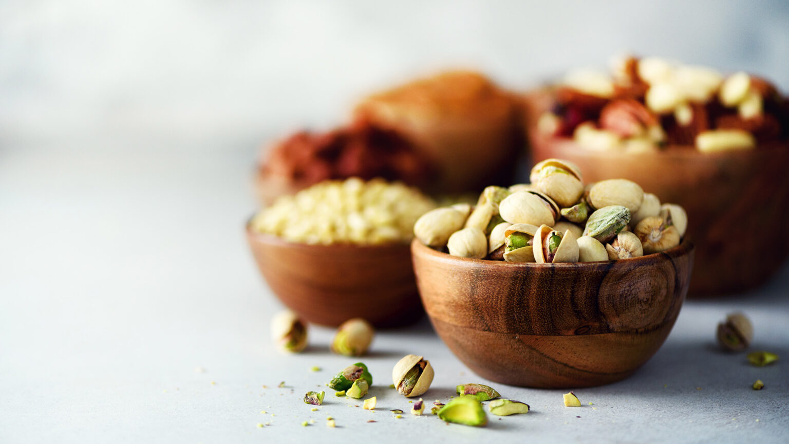 Zo maak je zelf een gezonde pistachepasta - Heel Holland Bakt