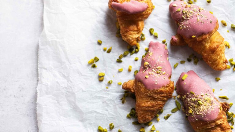 Hét recept voor het maken van je eigen tompouce croissant (en meer croissantvariatie)