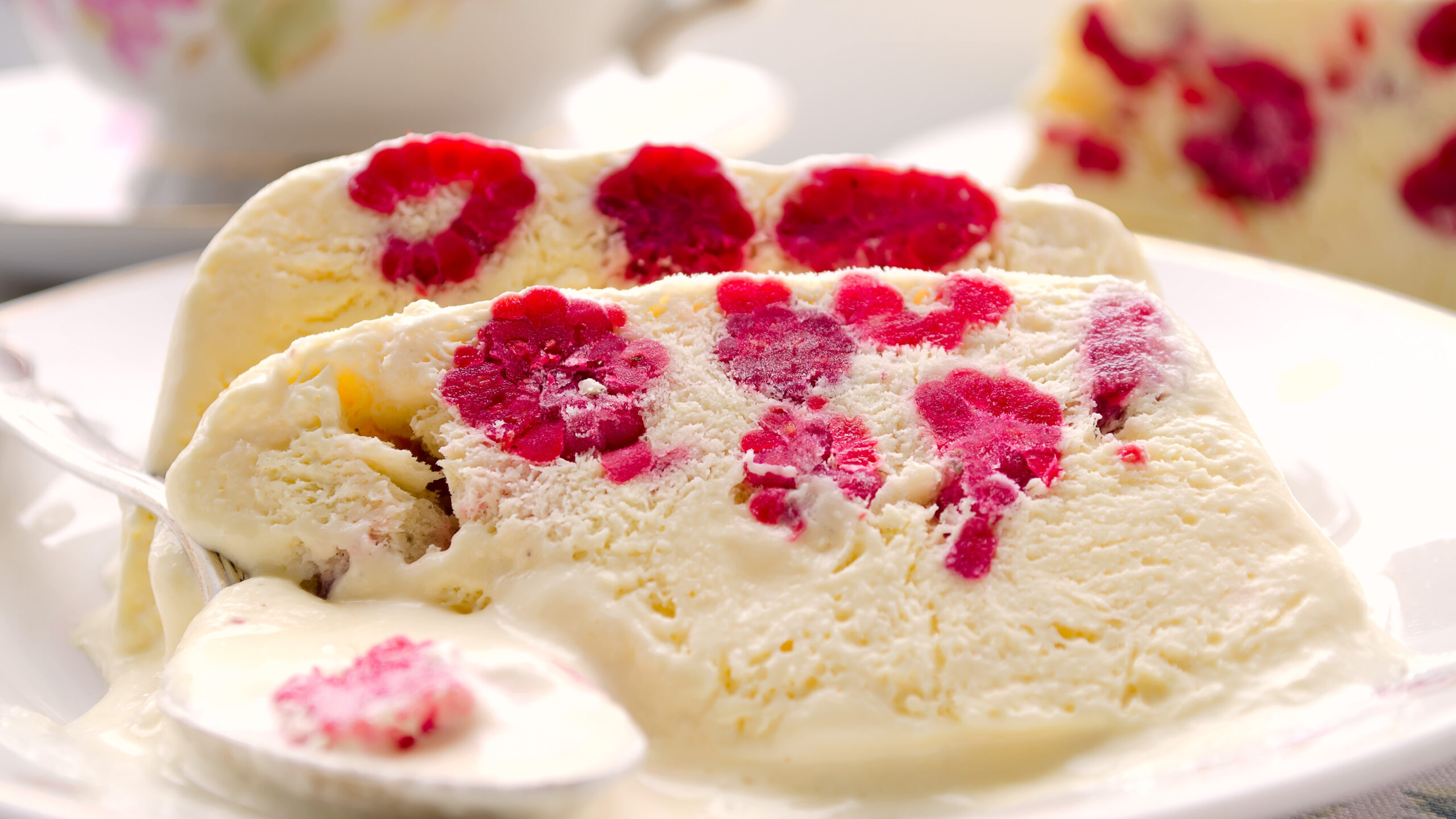 IJskoude toetjes voor de zomer - Heel Holland Bakt