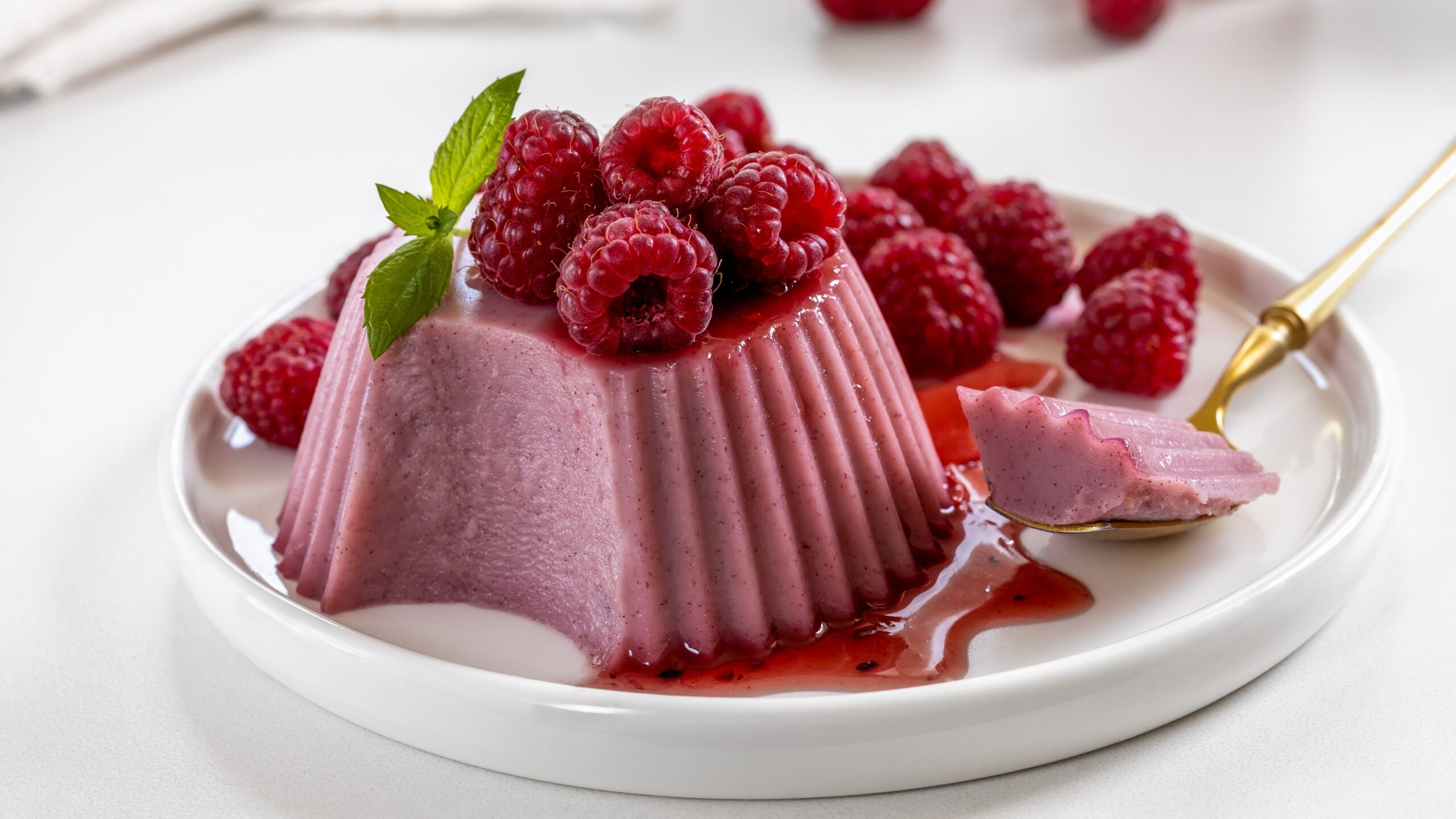 Eerste hulp bij het maken van bavarois - Heel Holland Bakt